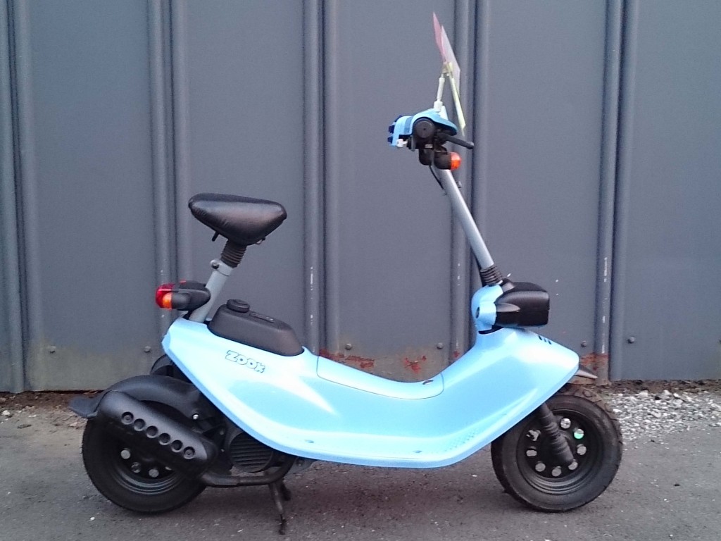 ホンダ ZOOK 2サイクル50㏄ - GUONG!ARENA｜グゥオーンアリーナ｜バイクショップ｜カスタム｜サーフボードキャリア｜横浜｜戸塚